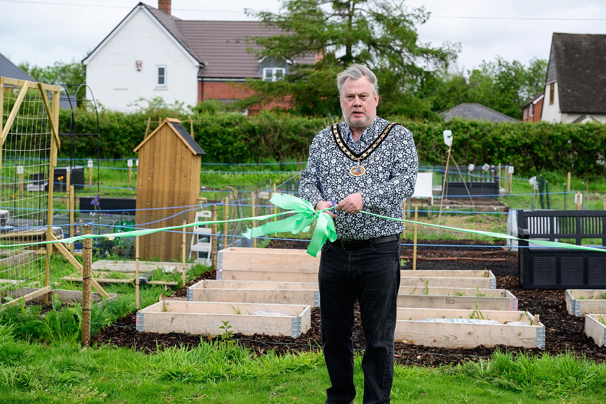 Opening of new allotment site at Crow Arch Lane